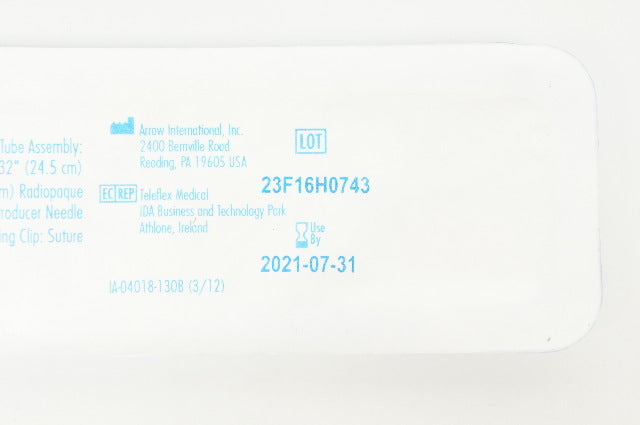 Arrow FA-04018 Arterial Catheterization Set .025inch x 9-21/32inch ...