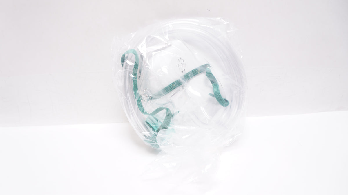 Vyaire 001361 AirLife Adult Oxygen Medium Concentration Mask, Vinyl w ...