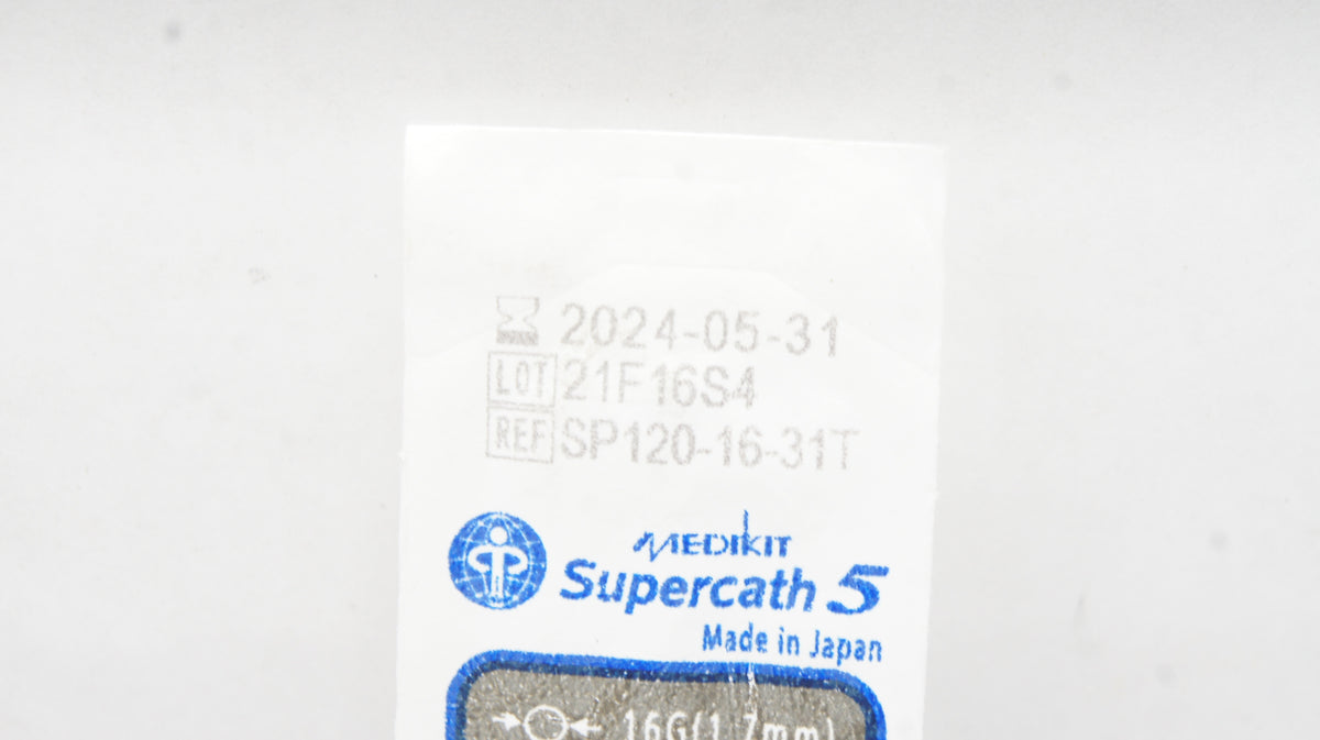 Togo Medikit SP120-16-31T Supercath 5 Safety I.V. Cath. 16G x 1-1/4in ...